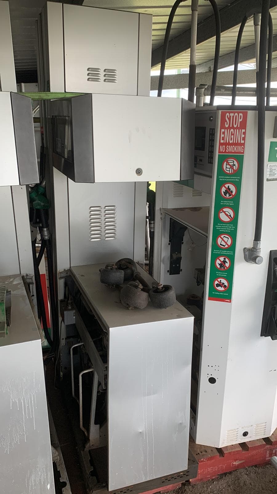 FOR SALE – 4 x Dresser Wayne Petrol/Diesel (PUMPS) - Kentronics